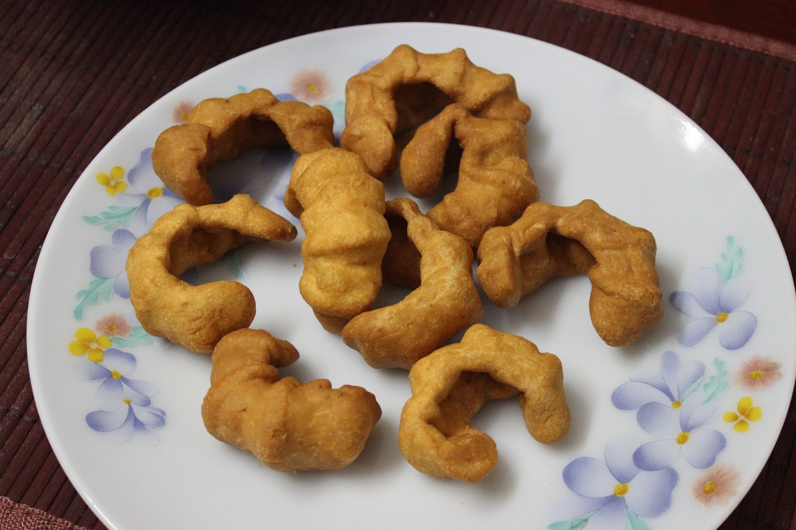 plantain leaf(Andhra Recipes): Goru Meetilu or Goru Mitai