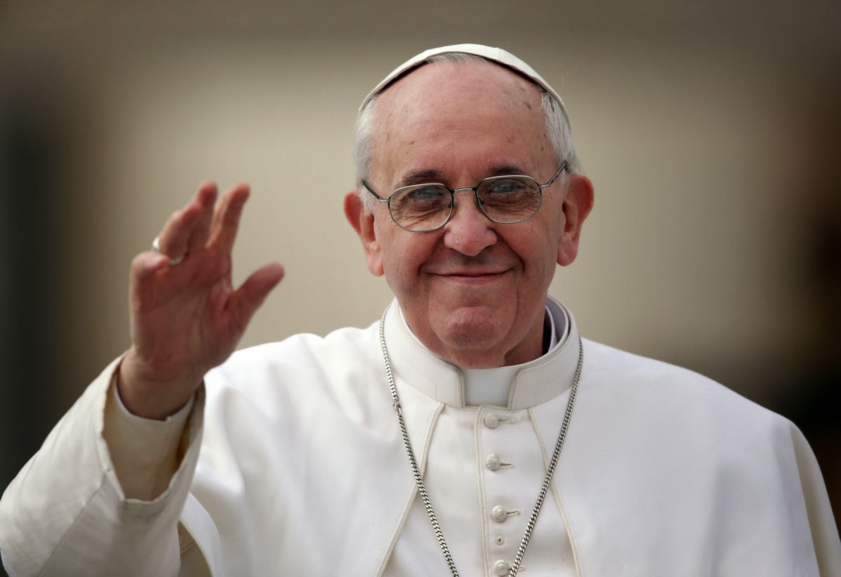 LINEN ON THE HEDGEROW: Pope sends sign language message to the Bishops