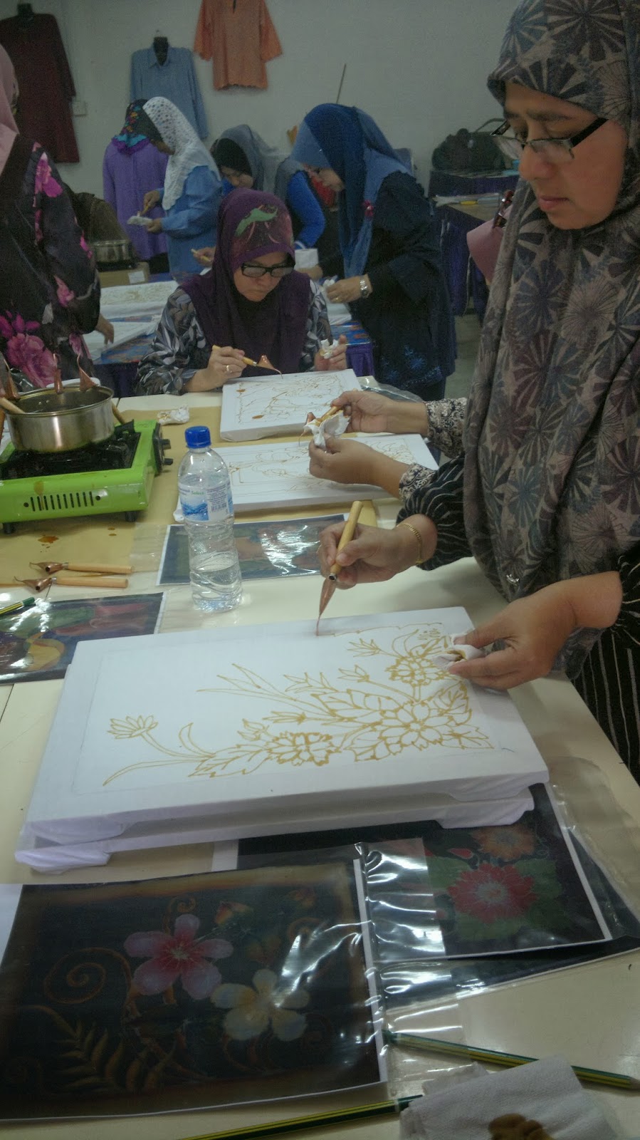 Inilah Duniaku: Bengkel Mencanting Batik