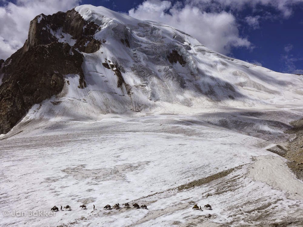 Trekking in Tajikistan: New Wakhan trek: from Big Pamir to Little Pamir