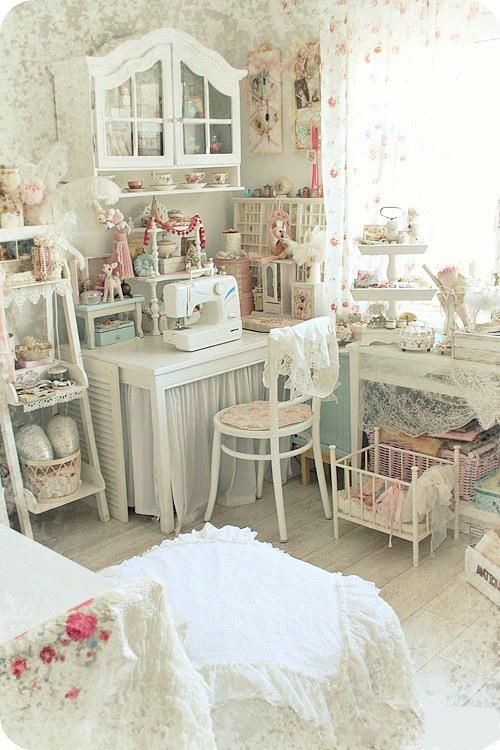 17+ Inspirational Sewing Room Organizing Ideas