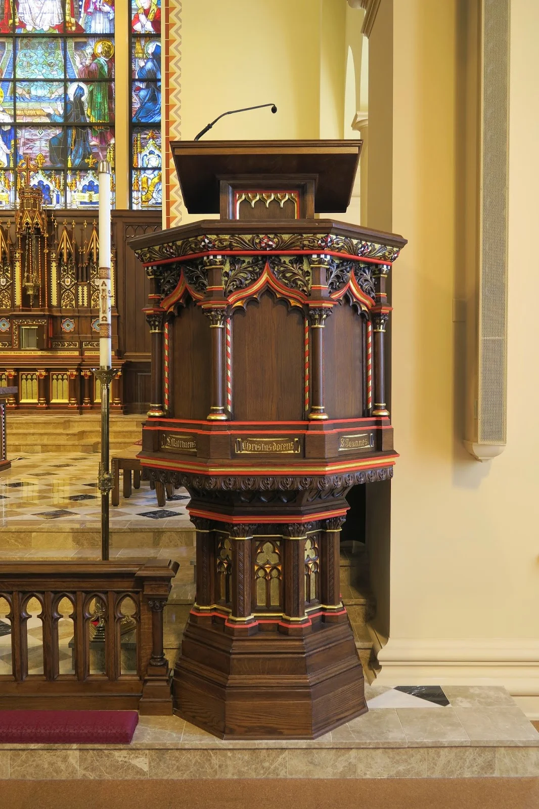 New Liturgical Movement: Renewed Altars at the Univ. of Nebraska Newman ...