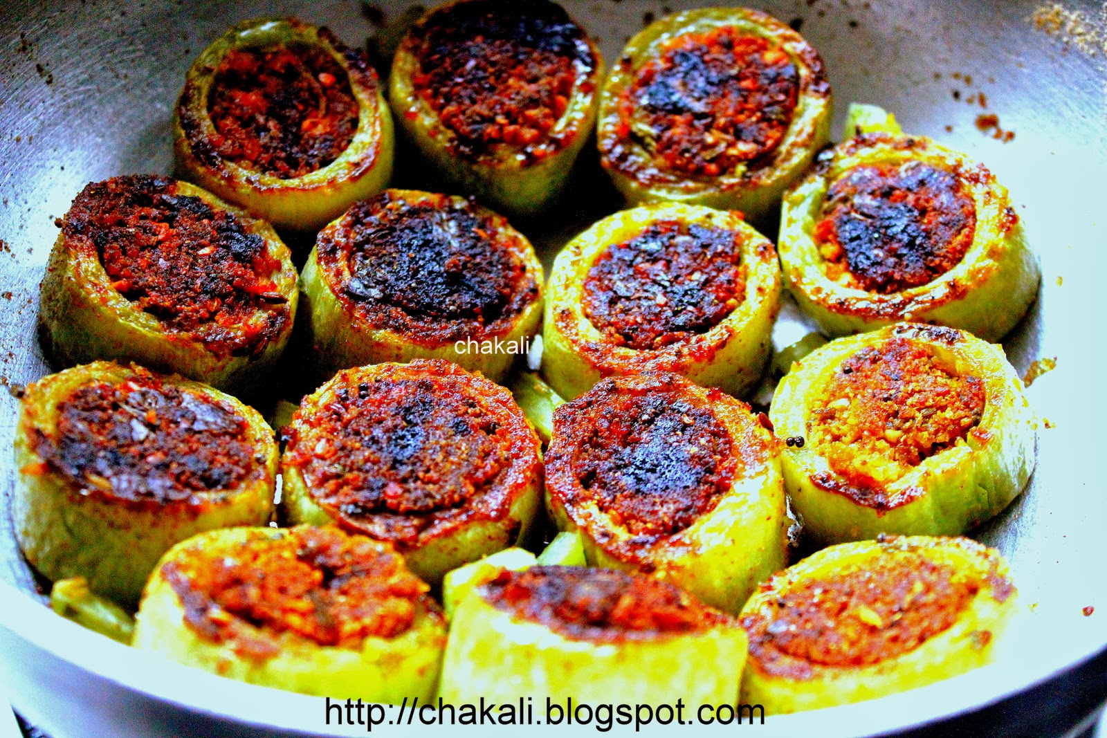 भरलेले पडवळ - Bharlele padwal | चकली