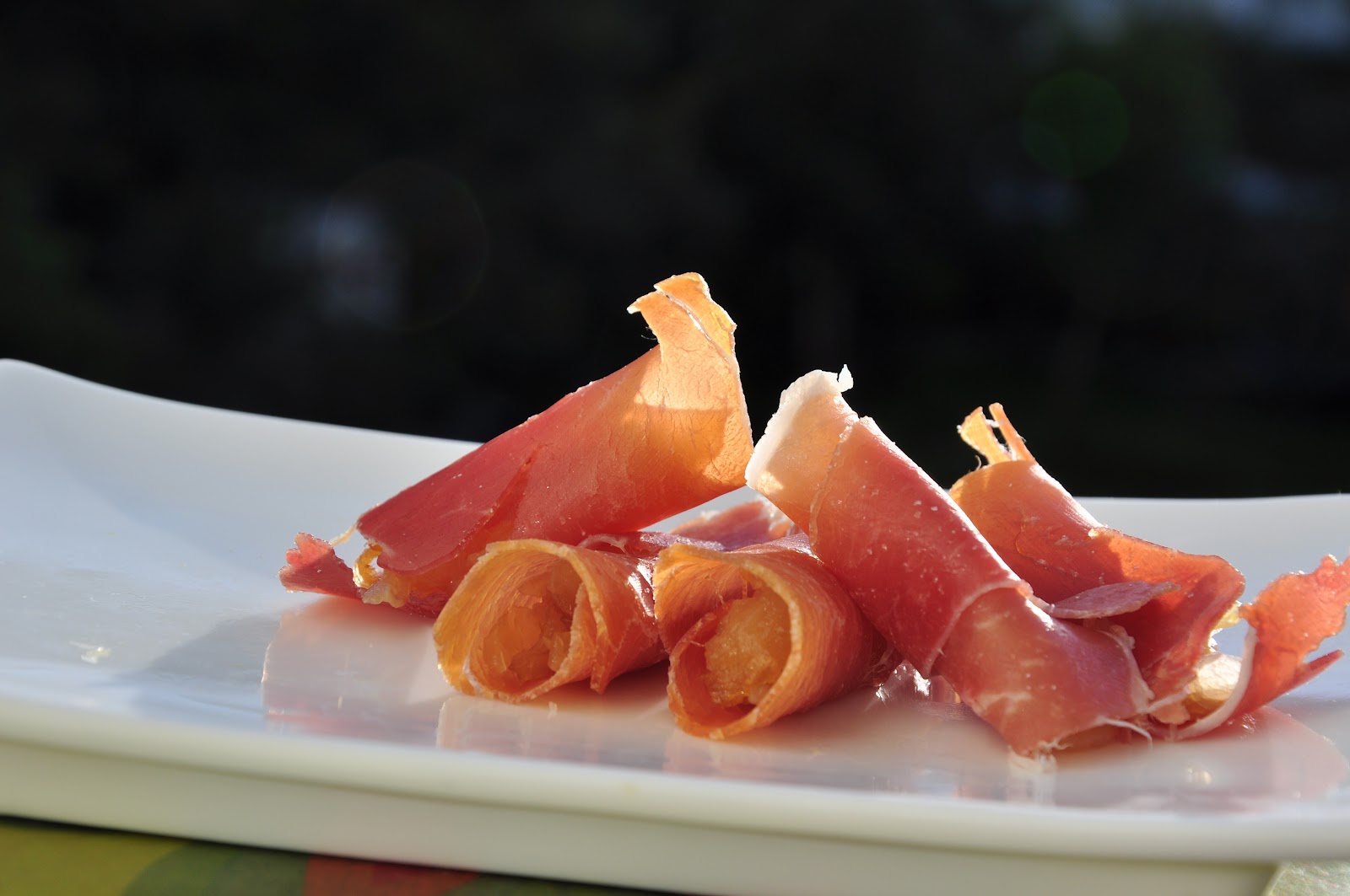 Ximena Llosa Chef: Ensalada con rollitos de jamón serrano rellenos