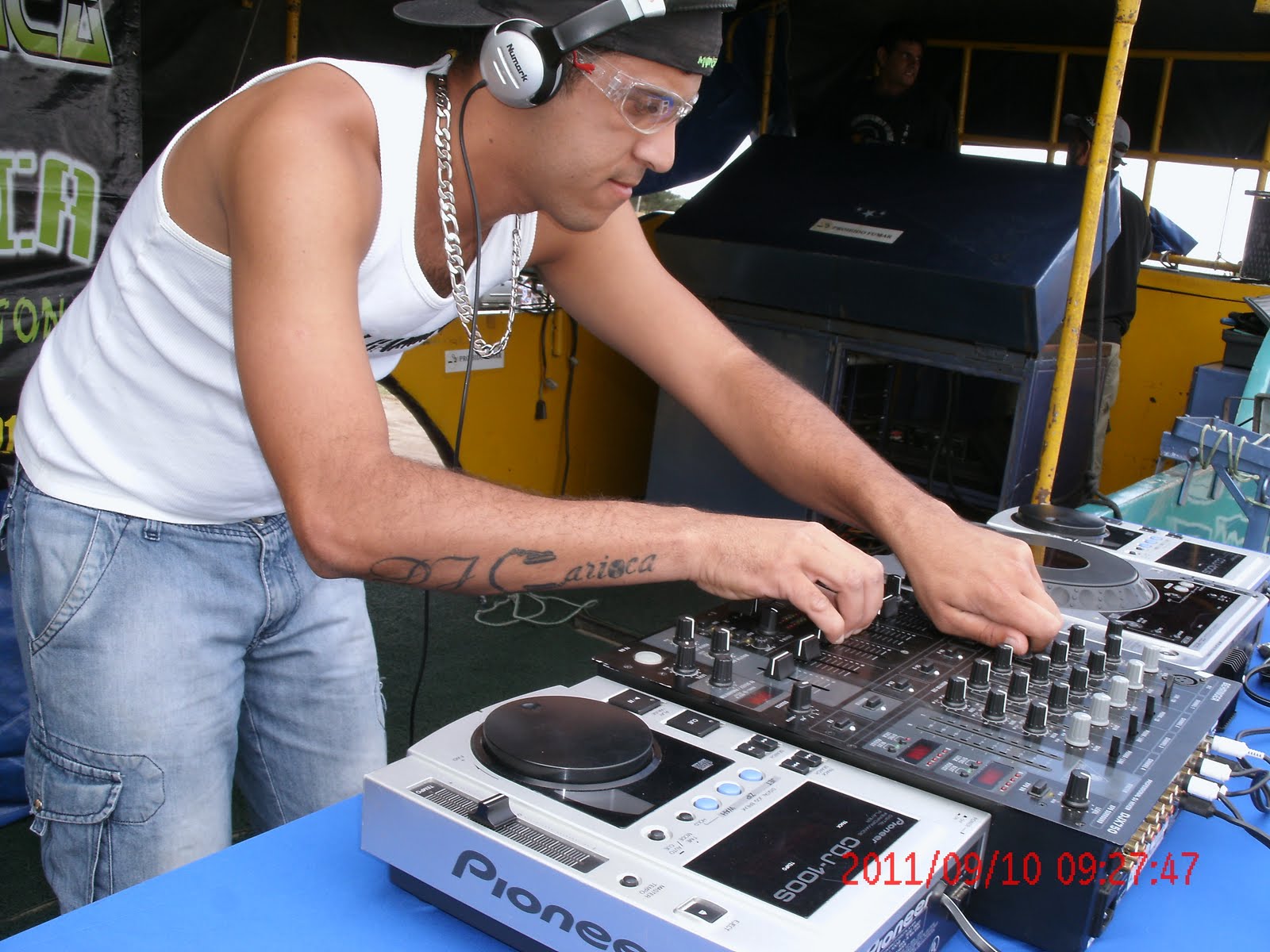 DJ CARIOCA O DJ QUE DETONA