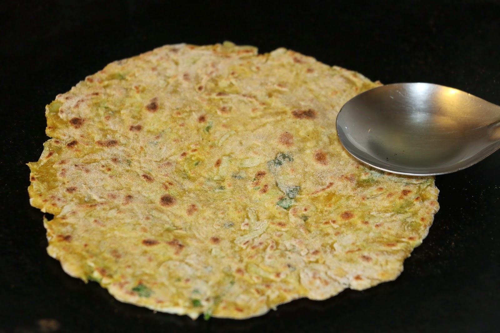 yummy delight for u: Lauki (doodhi) Thepla Recipe- Bottle gourd Thepla
