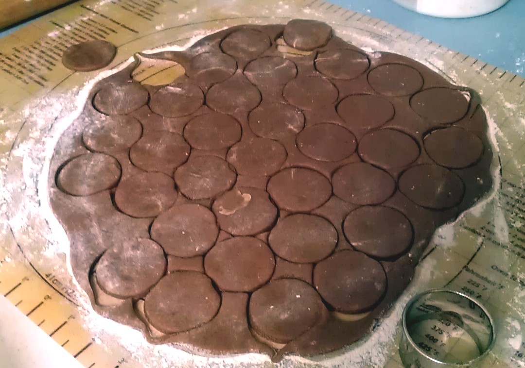 Kissing the Cook: Bocce Ball Cookies (Almond Butter Sandwich Cookies ...