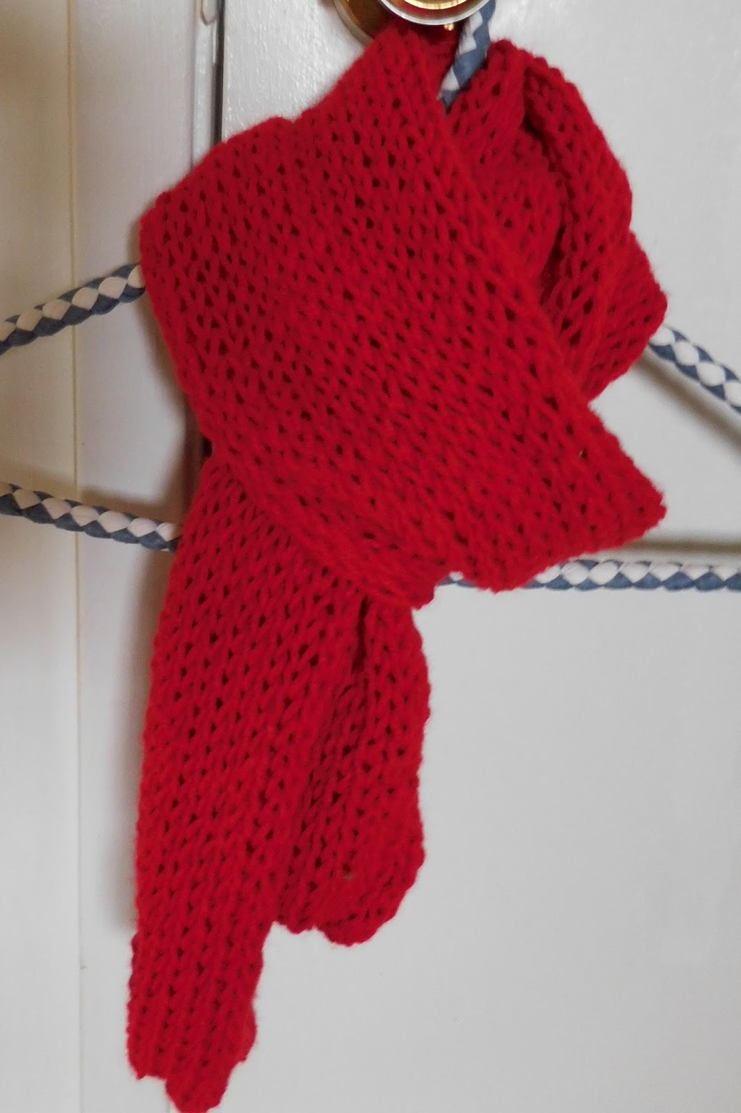 Needles to say...: red scarf pattern for AIDS Awareness Week campaign...