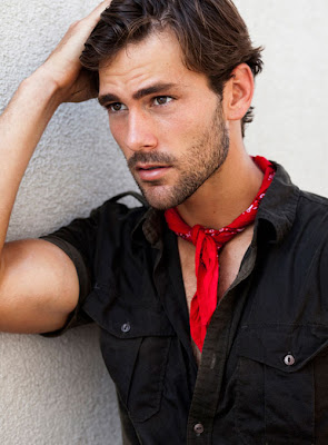 I Like Man: Chris Dattola