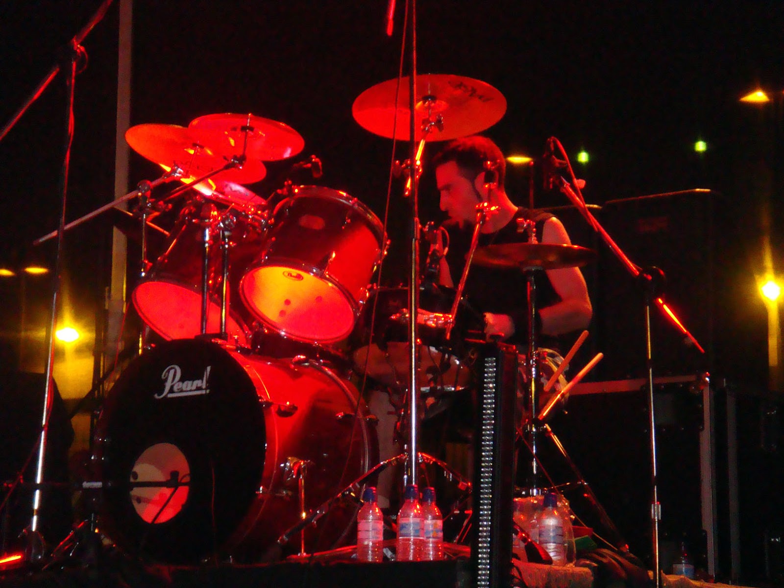 The Howl Official Website: The Band