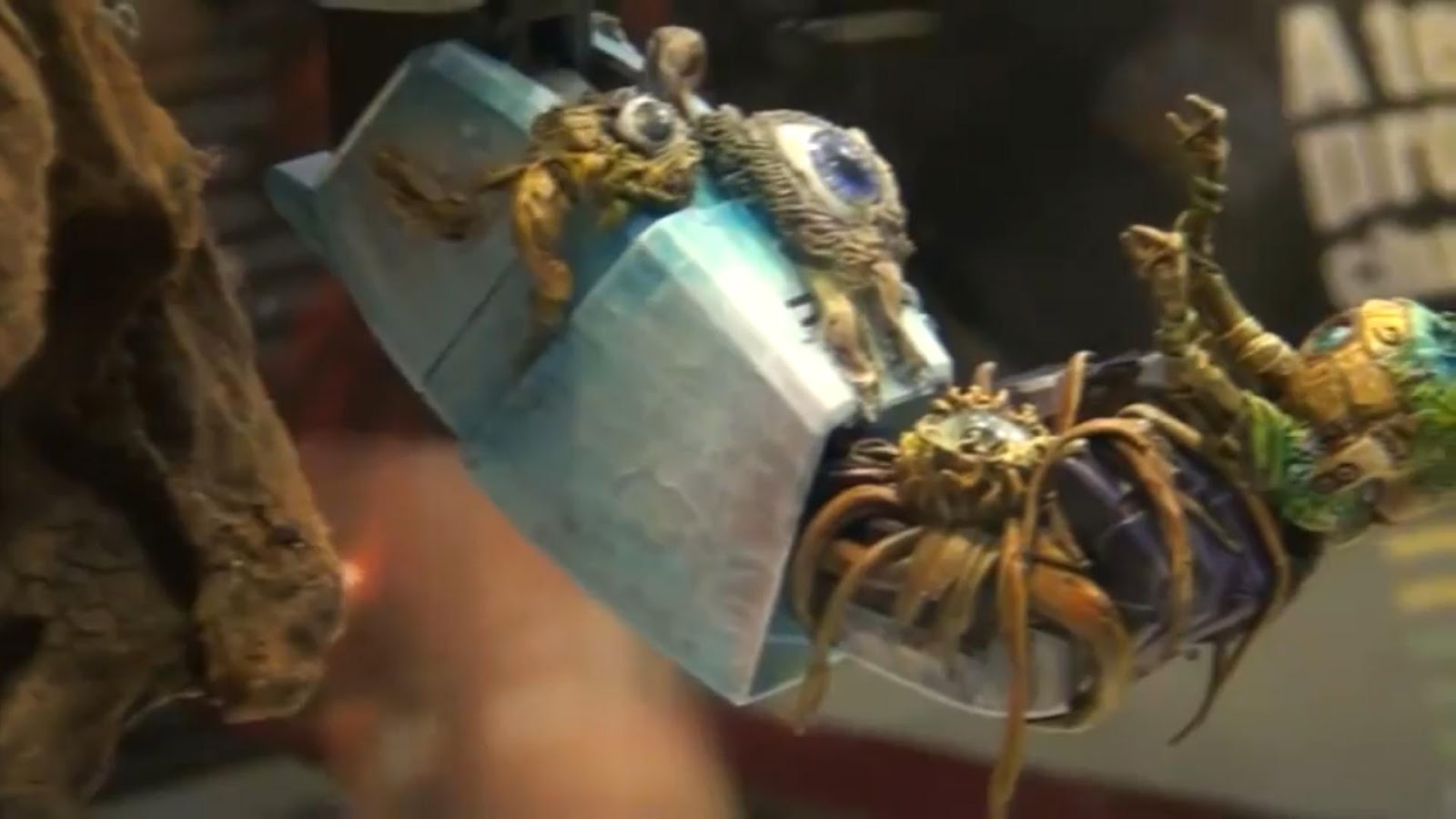 Mega Size 1/48 Gundam AGE-1 Normal: Argus Gundam modeled by Joanna Tse