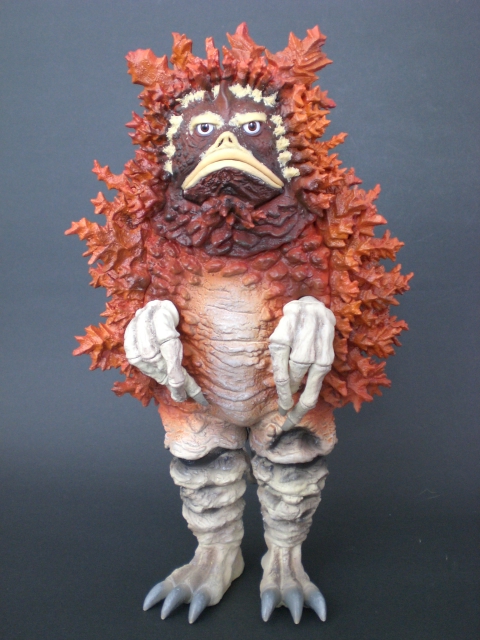 Garamania: Beautiful custom work on an Eye Scream 12" Garamon