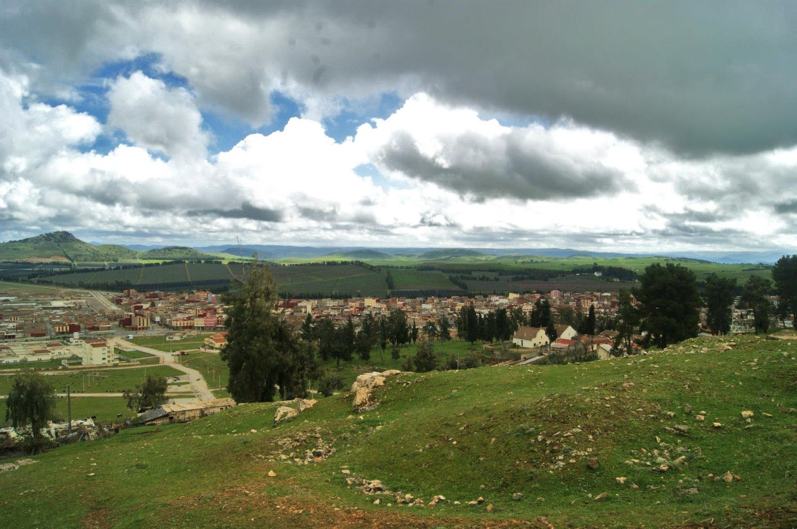 ANBJI TOURS: OULMES CITY