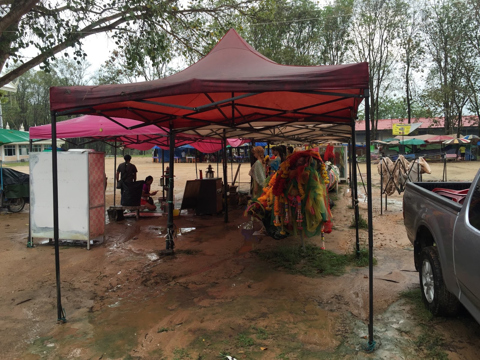 Temples In Thailand: Chonburi - Wat Mablumphit - LP Hock