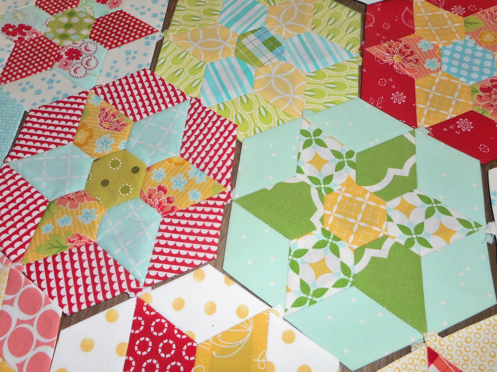 ~ Zany Quilter ~: Jewel Flower EPP project...