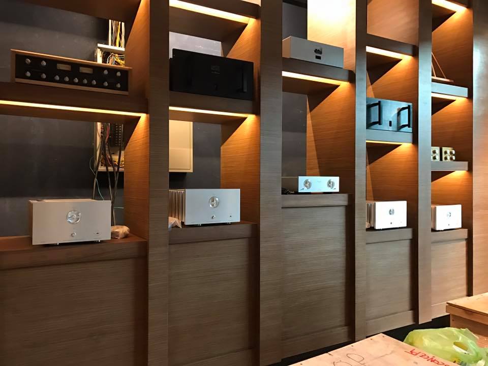 The High End Audio Museum – M & S | Ultimate High-Fidelity