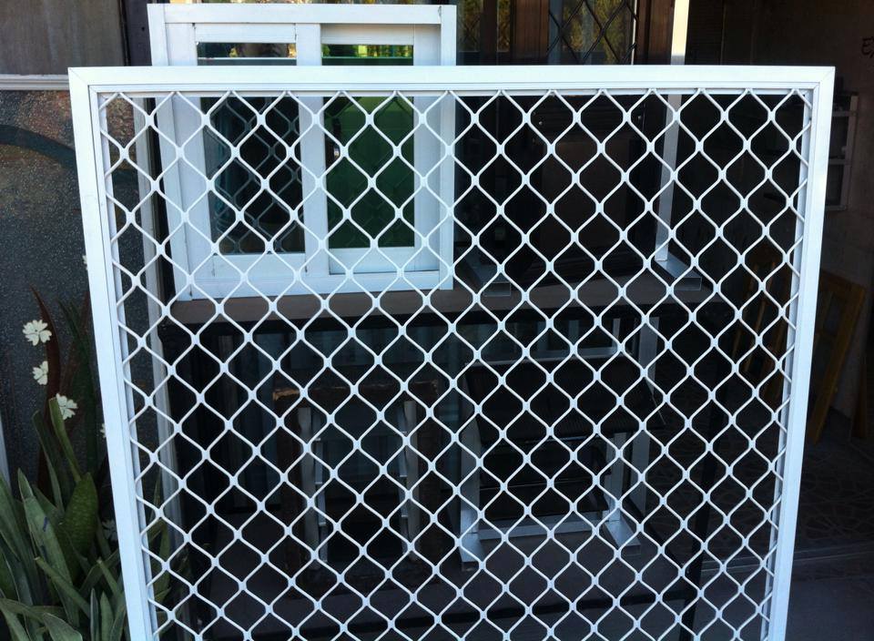 RENOMAR GLASS & ALUMINUM SERVICES