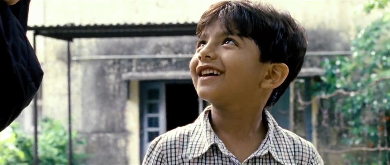 siti land: Movie Review: Udaan