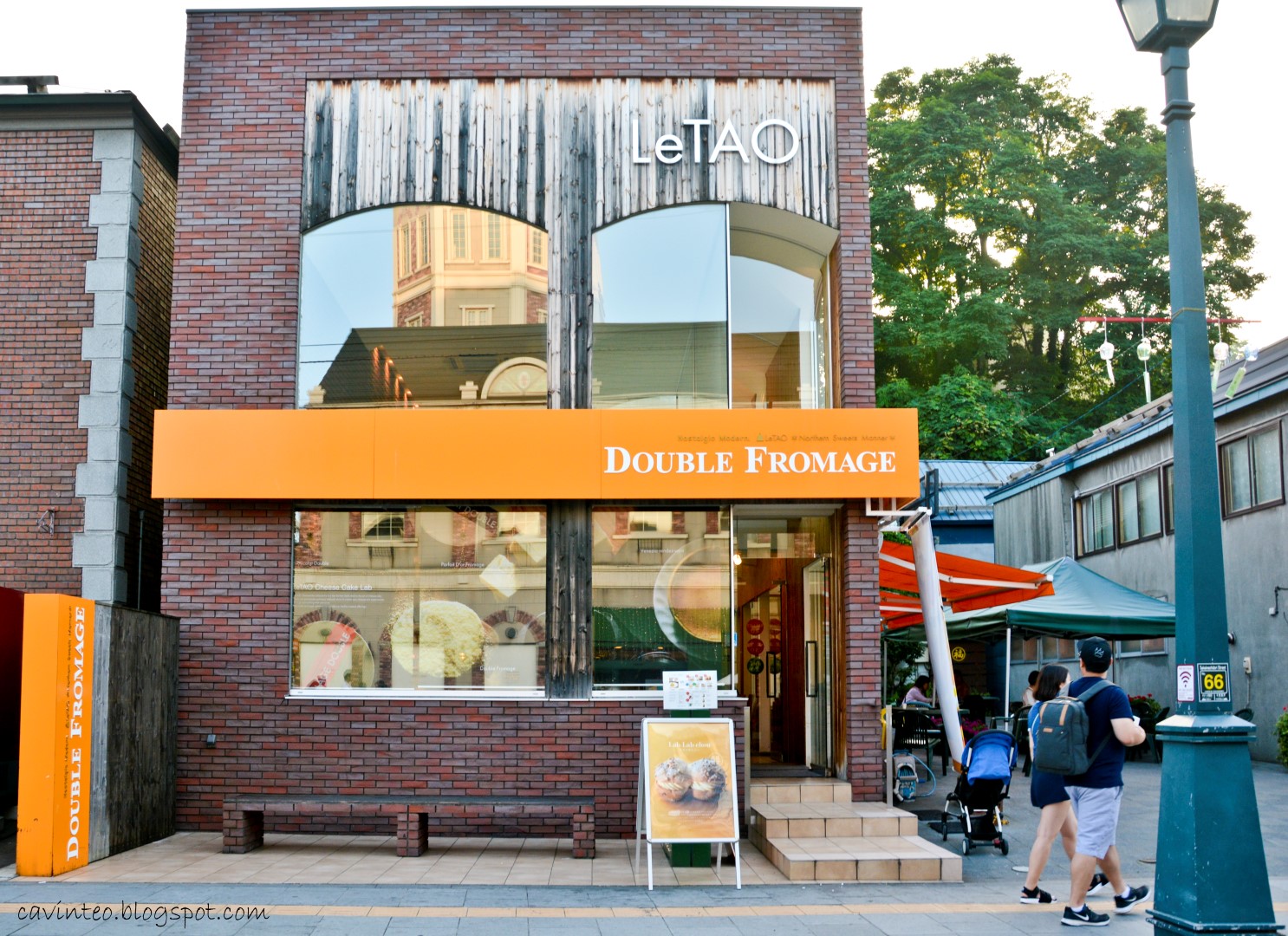 Entree Kibbles: LeTAO Cheese Cake Lab along Sakaimachi Street - Double Fromage Cheesecake, Lab ...