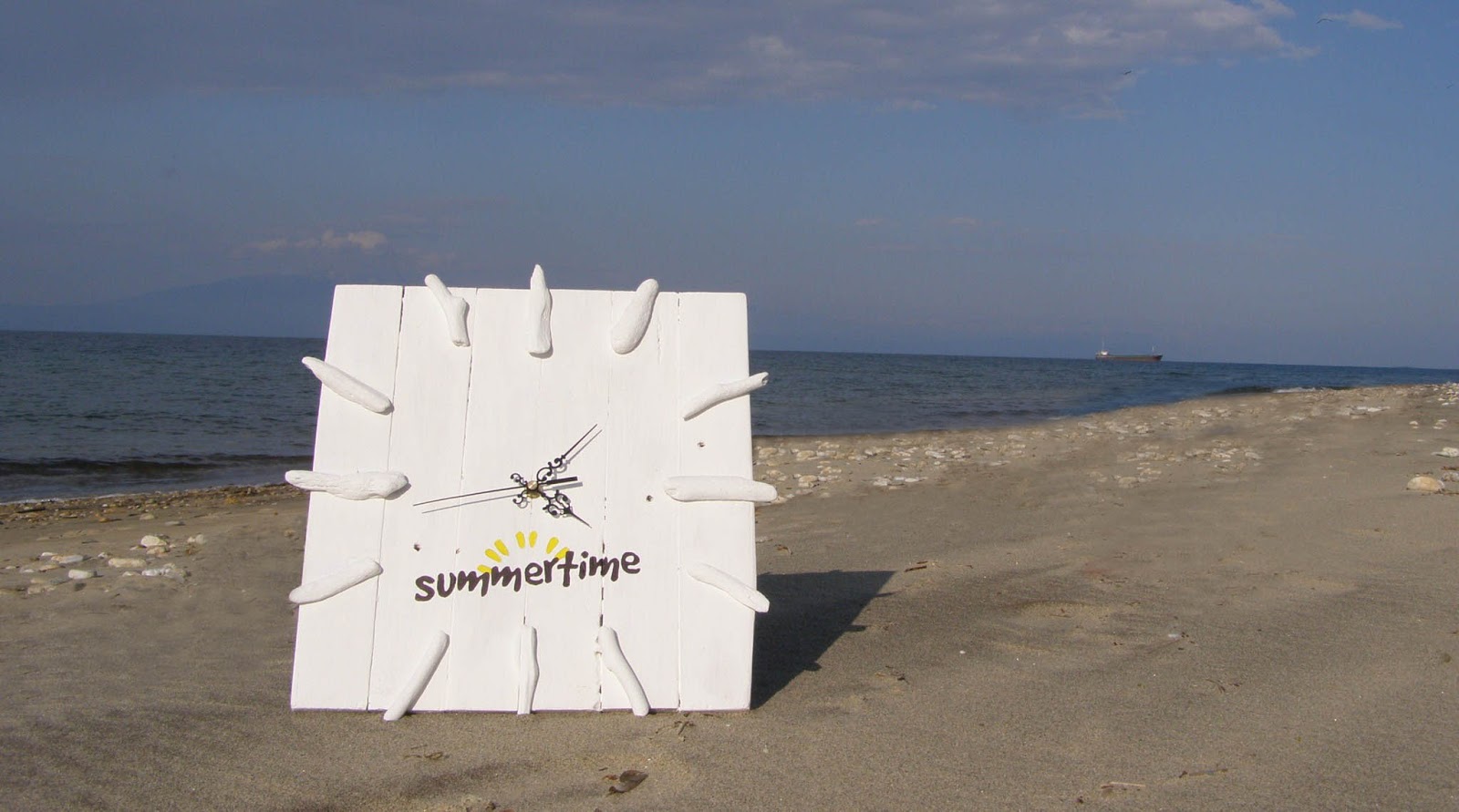 styleitchic.blogspot.com: ΧΕΙΡΟΠΟΙΗΤΑ ΡΟΛΟΓΙΑ...