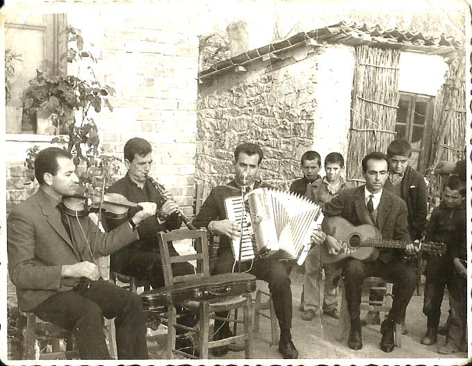 Kώστας Χαμπαίος: ΓΙΩΡΓΟΣ ΤΖΑΜΑΡΑΣ (Δημοτικό τραγούδι)