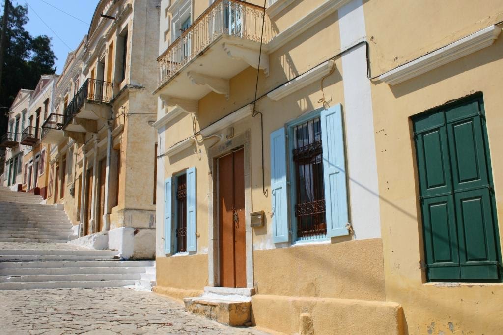 RODI E SIMI, SULLE TRACCE DEL PASSATO - una destinazione turistica italiana