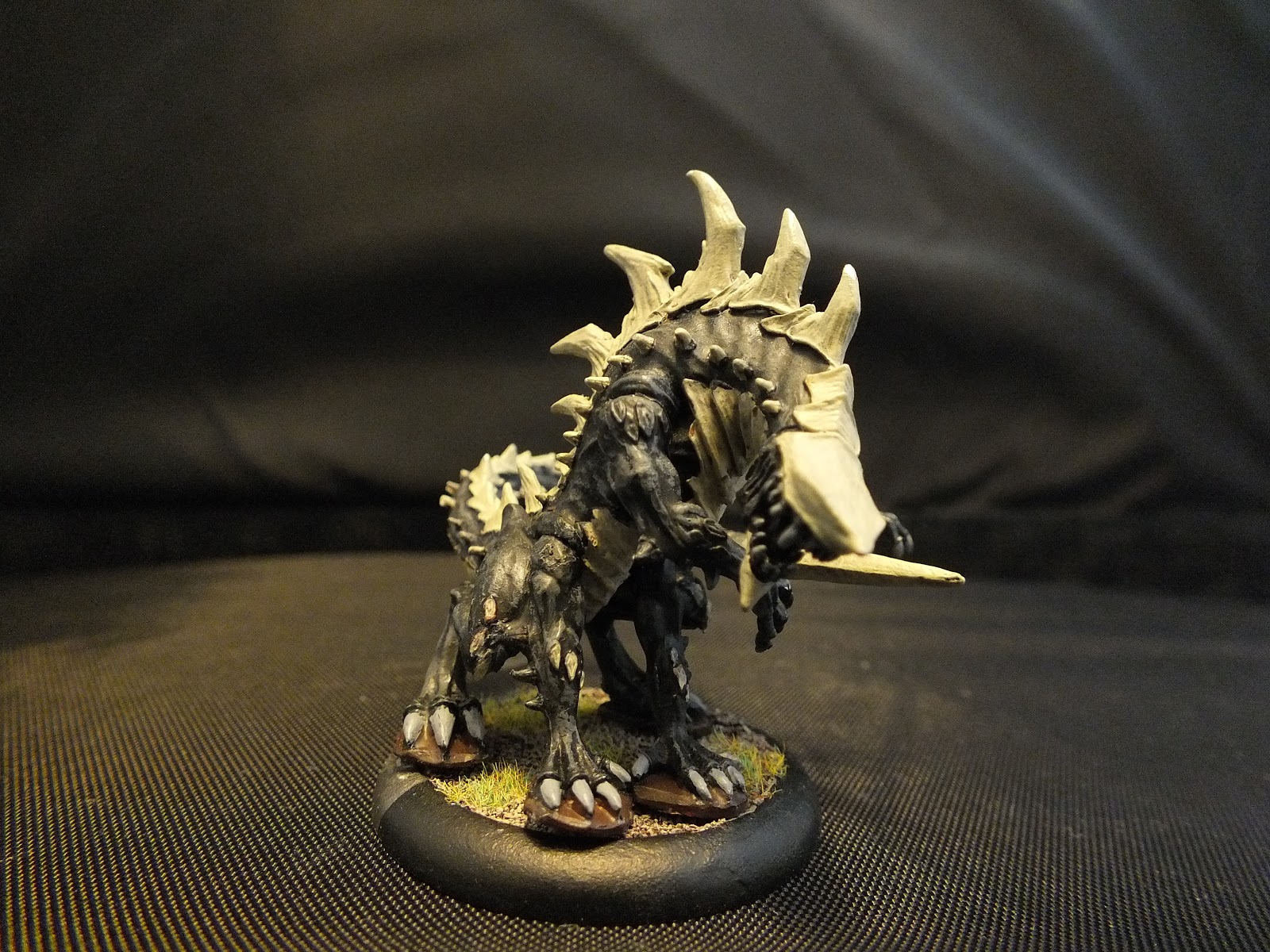 Showcase - Legion of Everblight - Bloody Dice