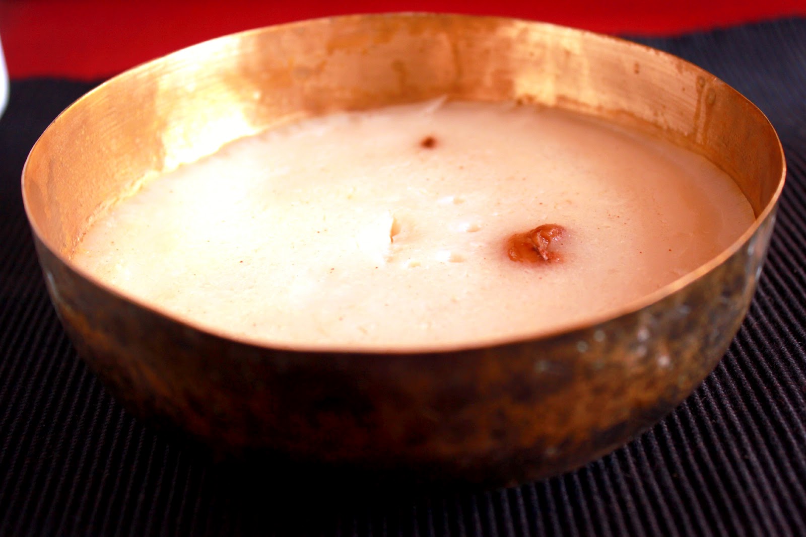 My Food Treats: Vella Kinnathappam / Steamed Rice Cake