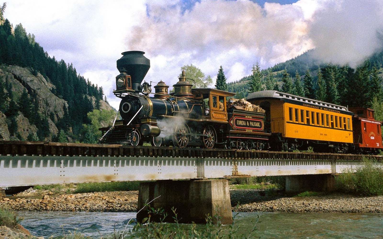 Desktop Wallpapers: Train Desktop Backgrounds