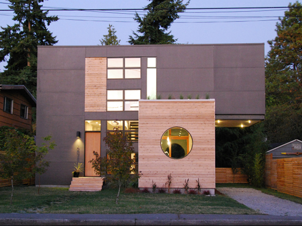Casa Compacta y Ordenada Visualmente en Seattle