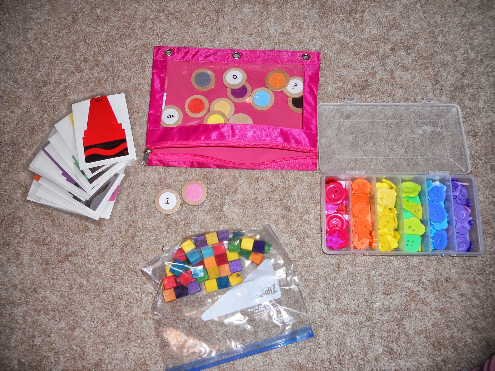 Multitasking Mama: Busy Bag activities for young children
