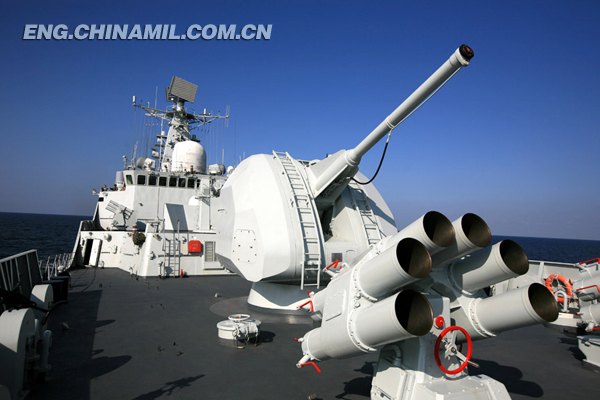 PLA PhotoBlog: 中国人民解放军图库: PLAN Type 052B destroyer 'Wuhan' in training