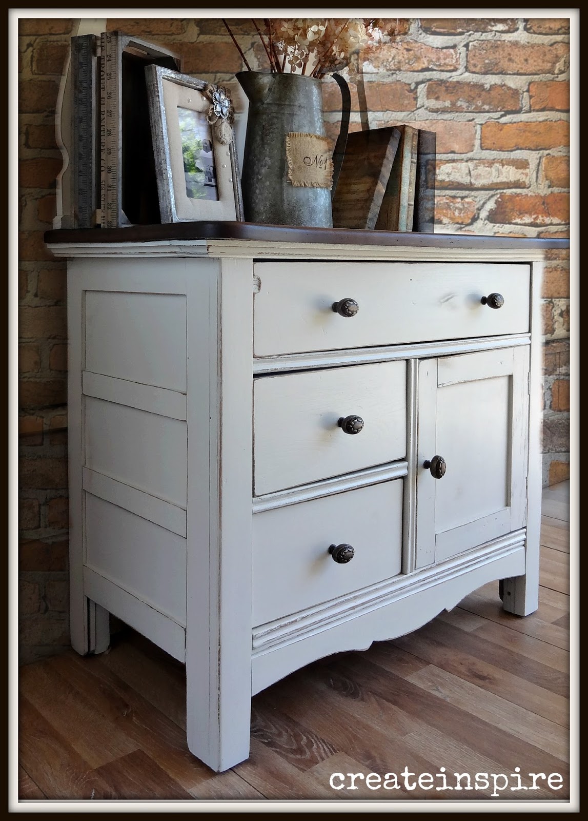 {createinspire}: Antique Wash Stand