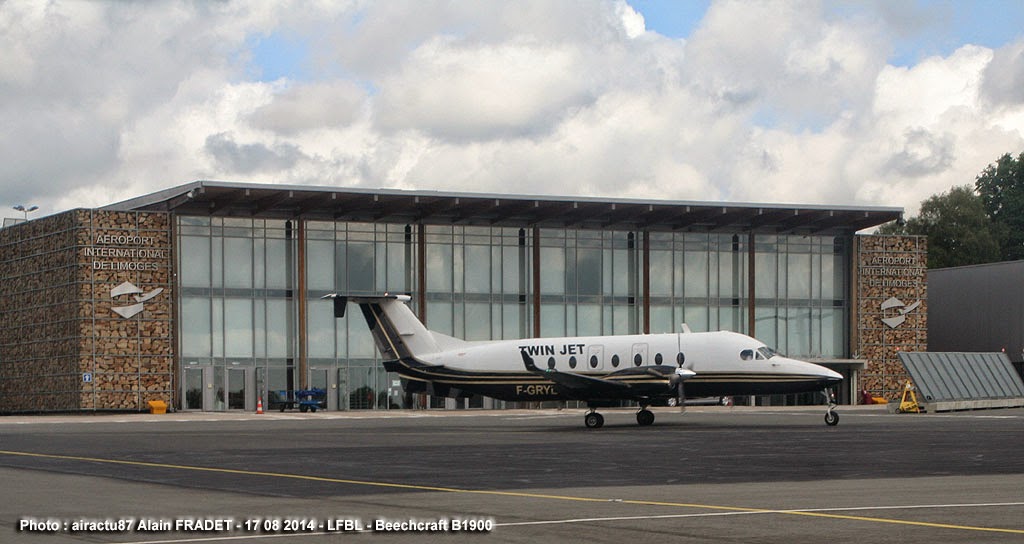 airactu87 par Alain Fradet: Beechcraft B1900 F-GRYL