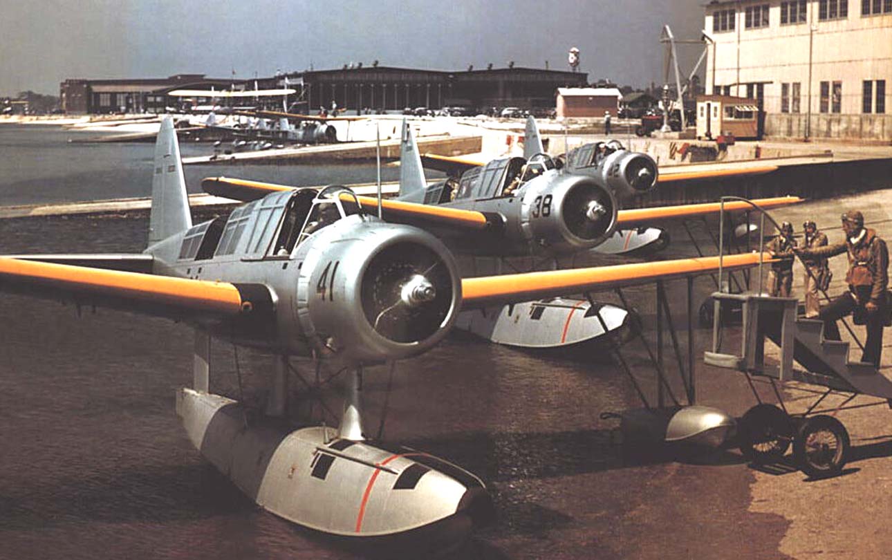 nhungdoicanh: Vought OS2U Kingfisher