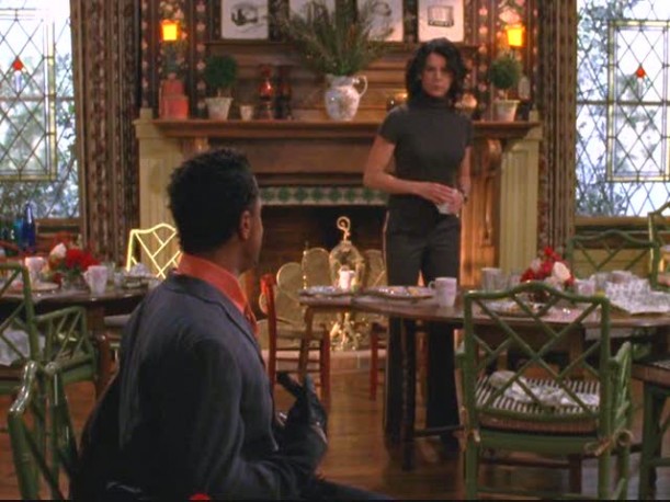 The Strawberry Blonds Cottage: The Dragonfly Inn (Gilmore Girls)