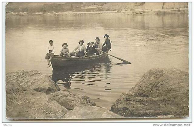 Row, Row, Row Your Boat! – 38 Interesting Vintages Snapshots of People ...
