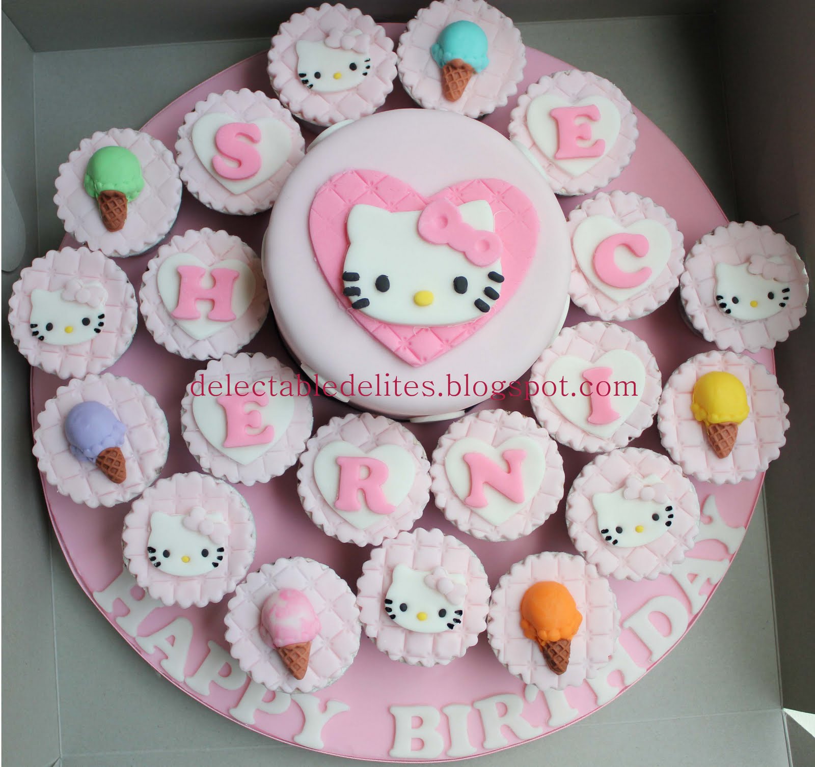 Delectable Delites: Hello Kitty cake + cupcake set