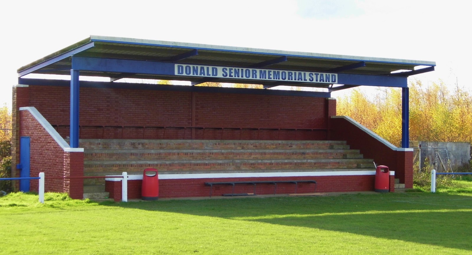 We all stand together: NORTH GAWBER COLLIERY STAGE CUP FIGHTBACK