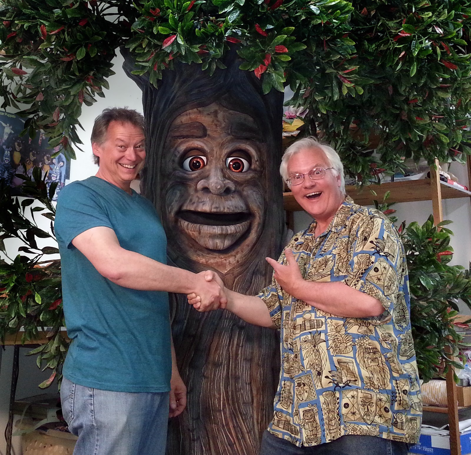 Axtell Expressions Puppets and Magic - visit www.axtell.com