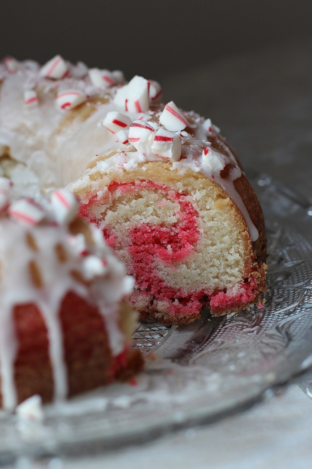 Meet The Shannons: The Betty Crocker Project : Candy Cane Cake