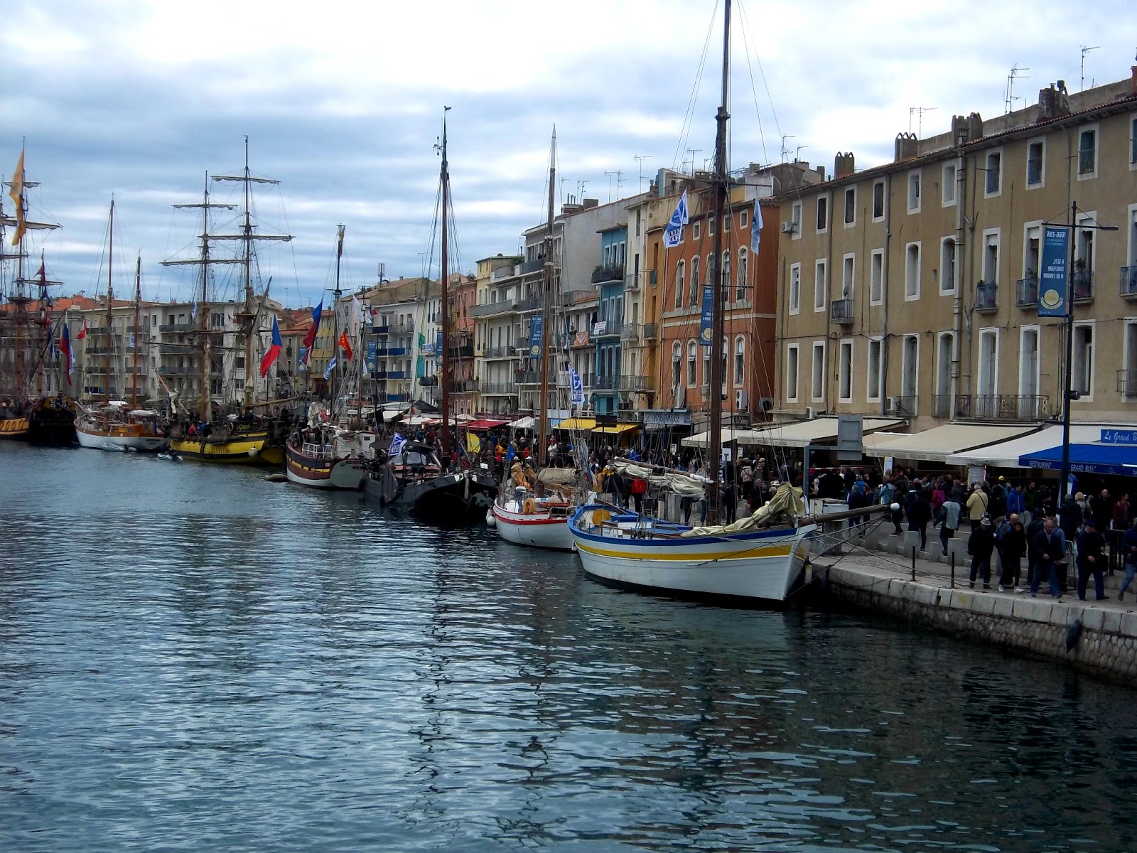 Midinettes and Cie - Narbonne Autrement: Escale et célébration ...