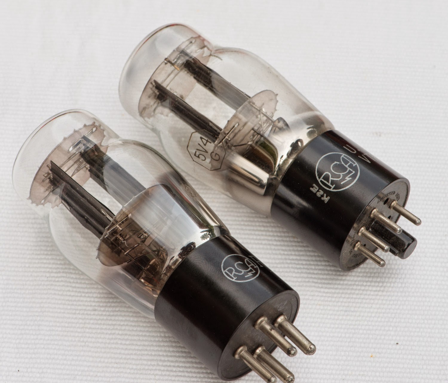 VinylSavor: Tube of the Month : The 83V