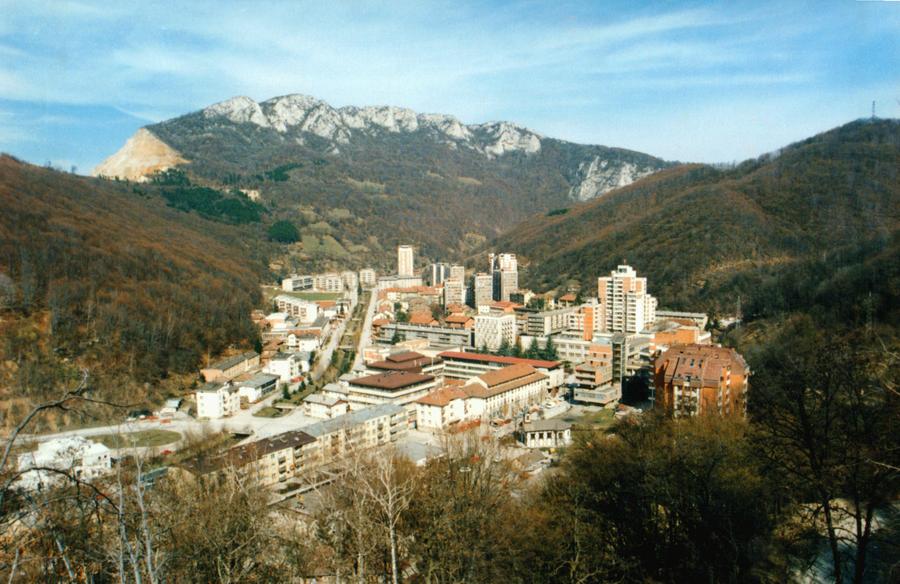 NOTHING AGAINST SERBIA: Interesting Buildings in Majdanpek