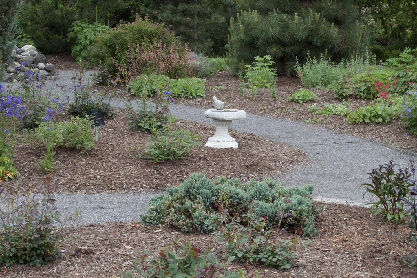 Prayer Gardeners blog: Design Garden Prayer Rooms With Inviting Paths