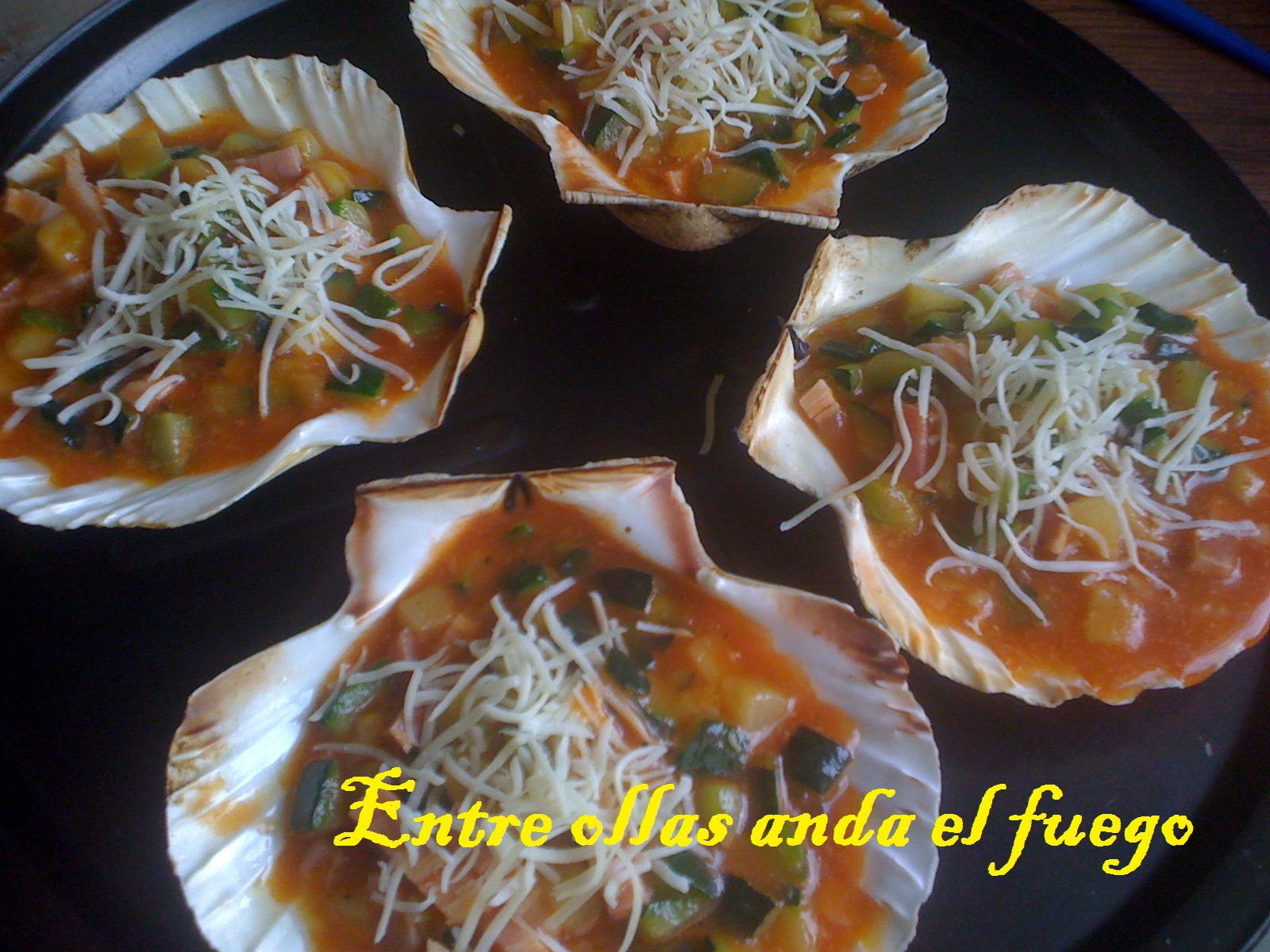 Entre ollas anda el fuego: RECETA DE CONCHAS DE CALABACÍN Y BACON ...