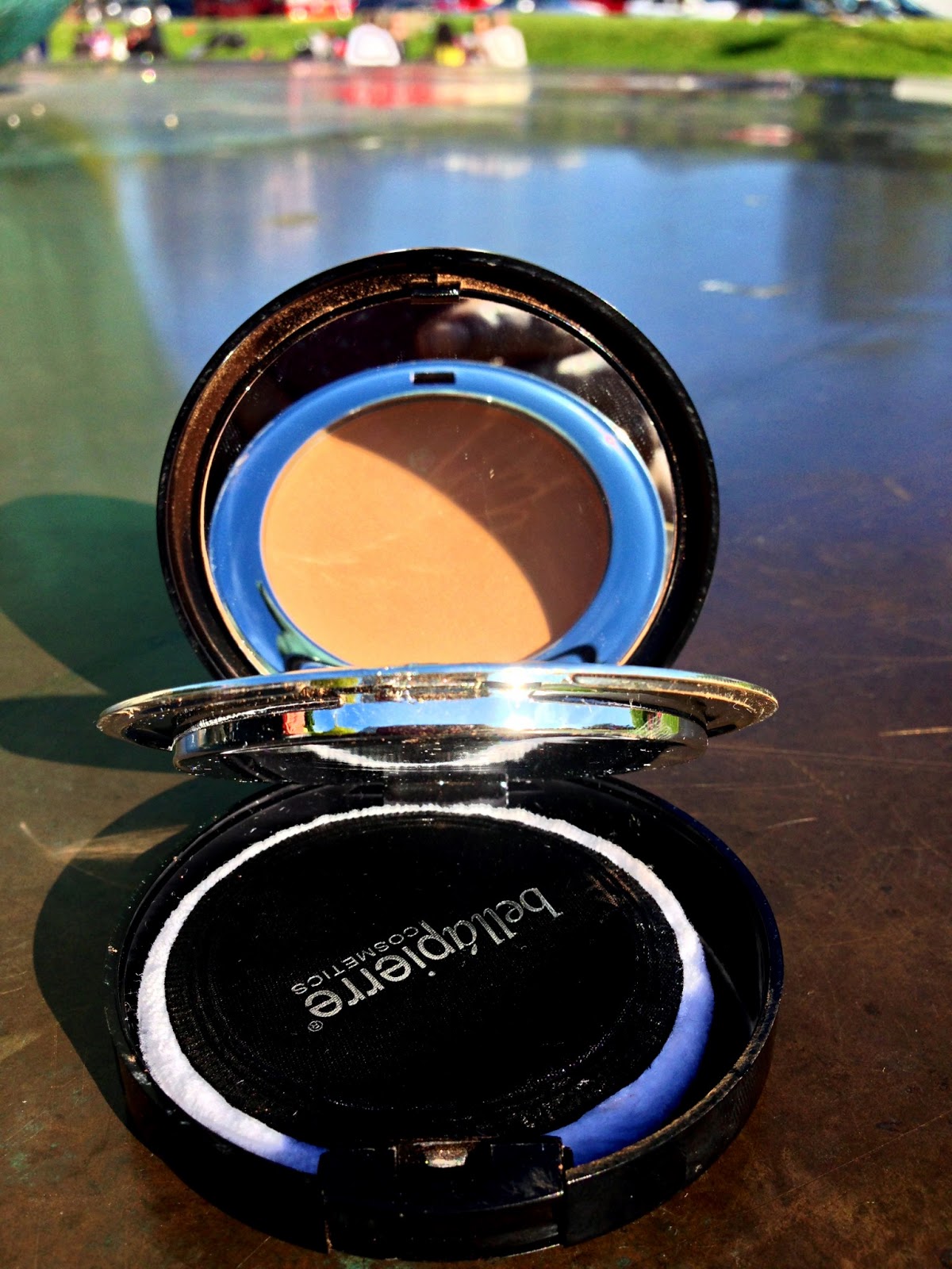 FashStyleLiv: Bella Pierre Mineral Compact Foundation Review