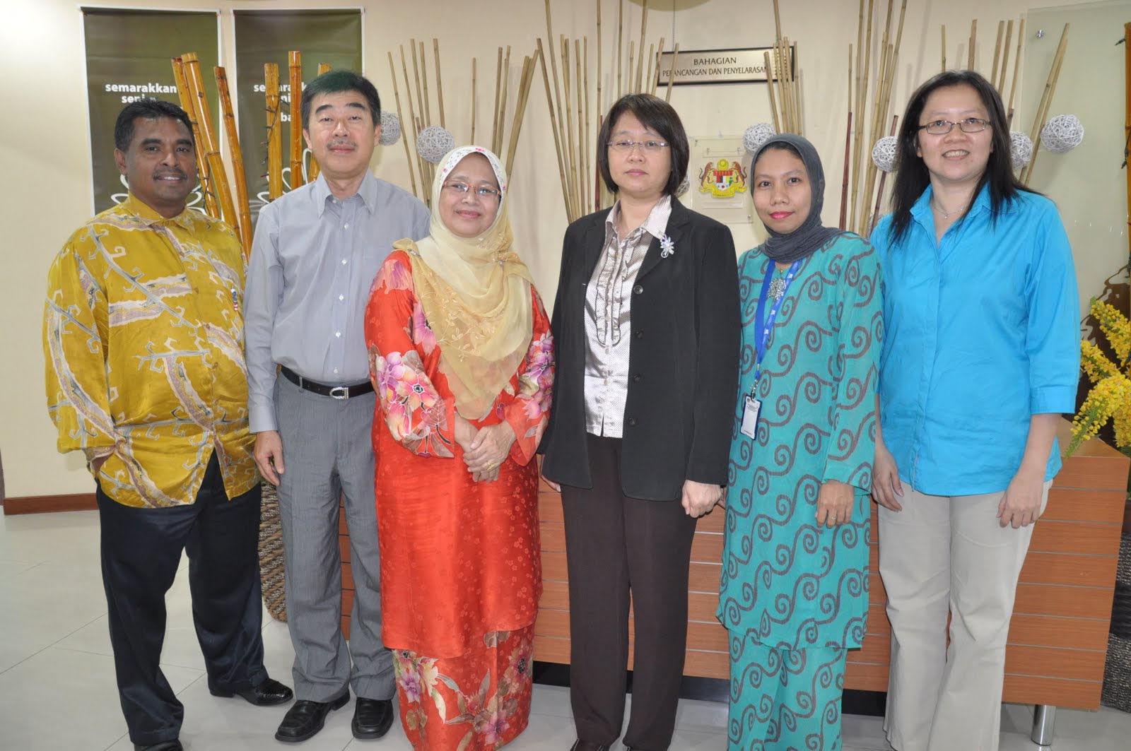 Malaysia-China Culture and Arts Association (PKKMC): Meeting with JKKN ...