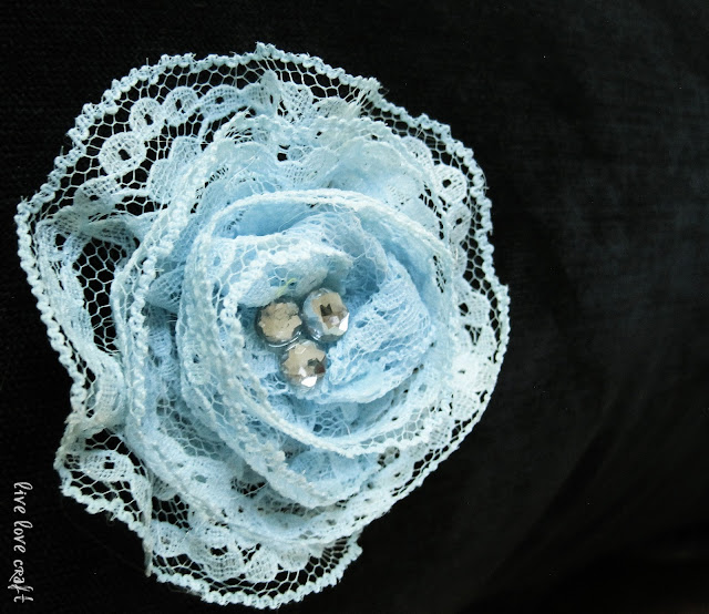 Live. Love. Craft.: TUTORIAL - Lace Flower