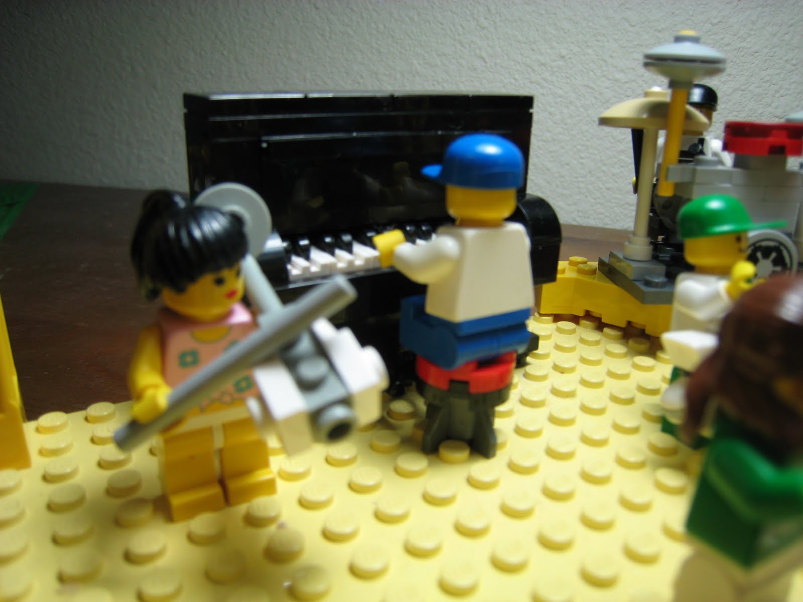 Lego R us: Lego Music Concert